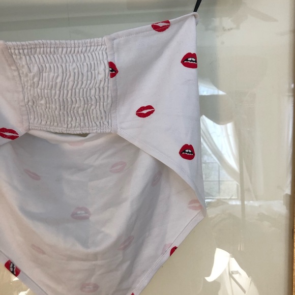 Forever 21 | Tops | Lips Triangle Tube Top | Poshmark